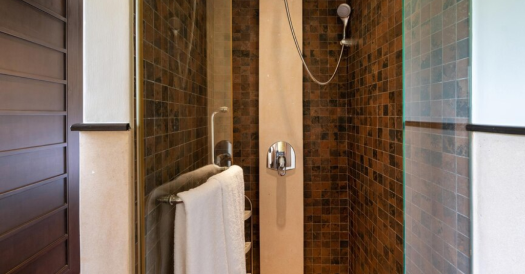 16 Brilliant Doorless Walk-In Shower Ideas to Transform Your Bathroom