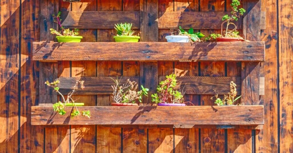 15 DIY Outdoor Shelf Ideas for a Stylish and Organized Space