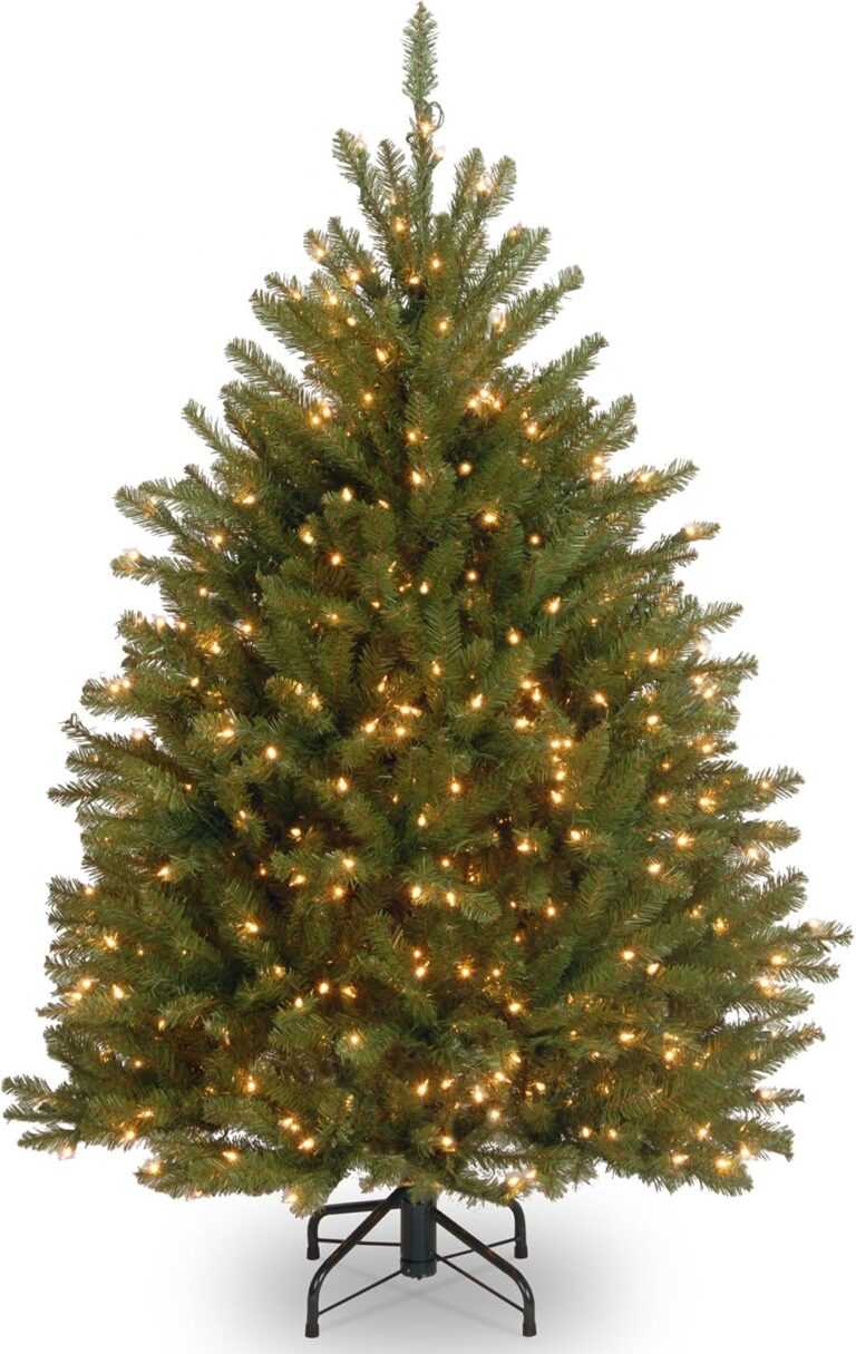 12 Green Christmas Tree Designs for a Classic Holiday Look